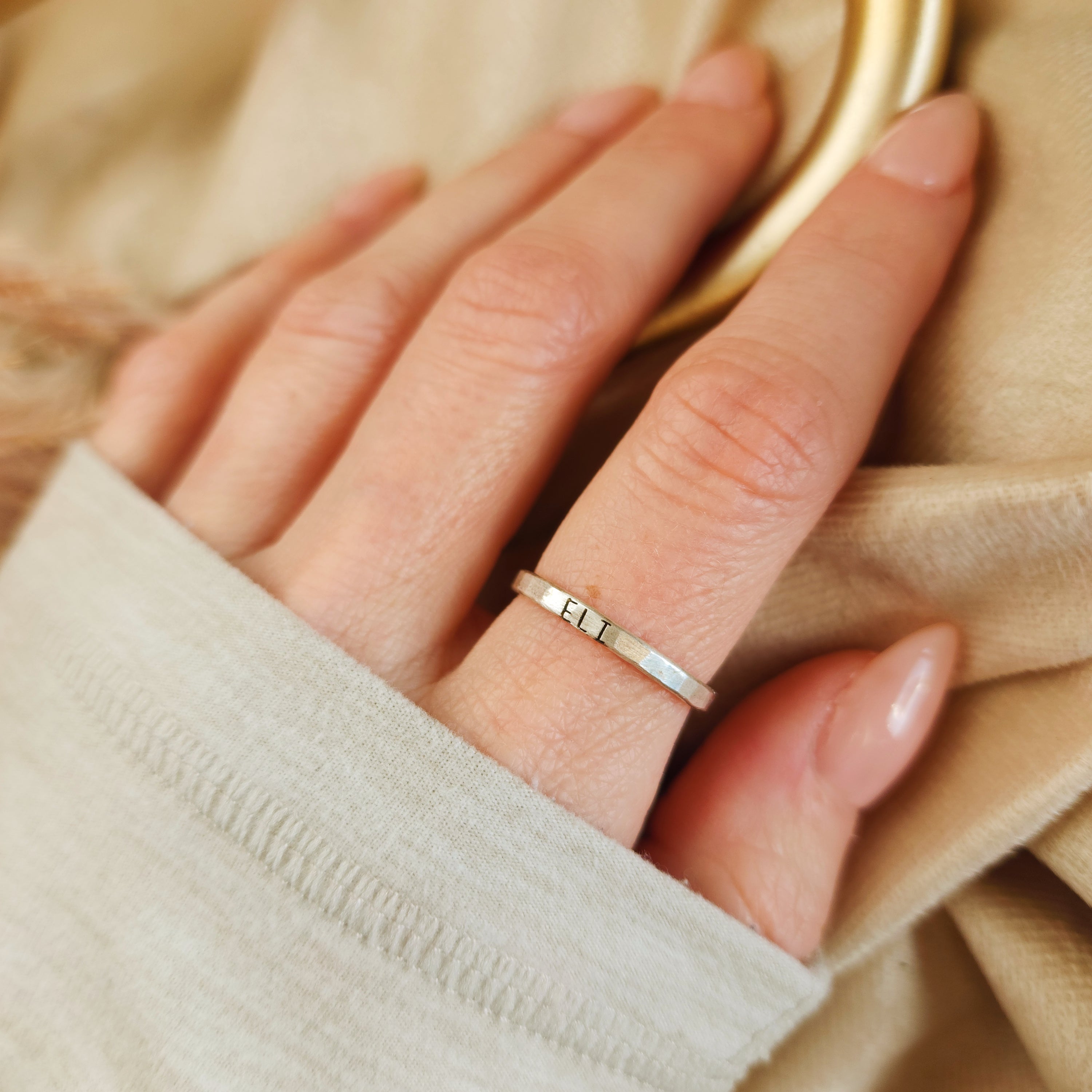 Custom Skinny Font Ring: Modern Minimalistic Style – Going Golden